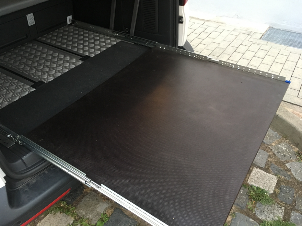 DIY HECKAUSZUG FÜR EINEN MULTIVAN